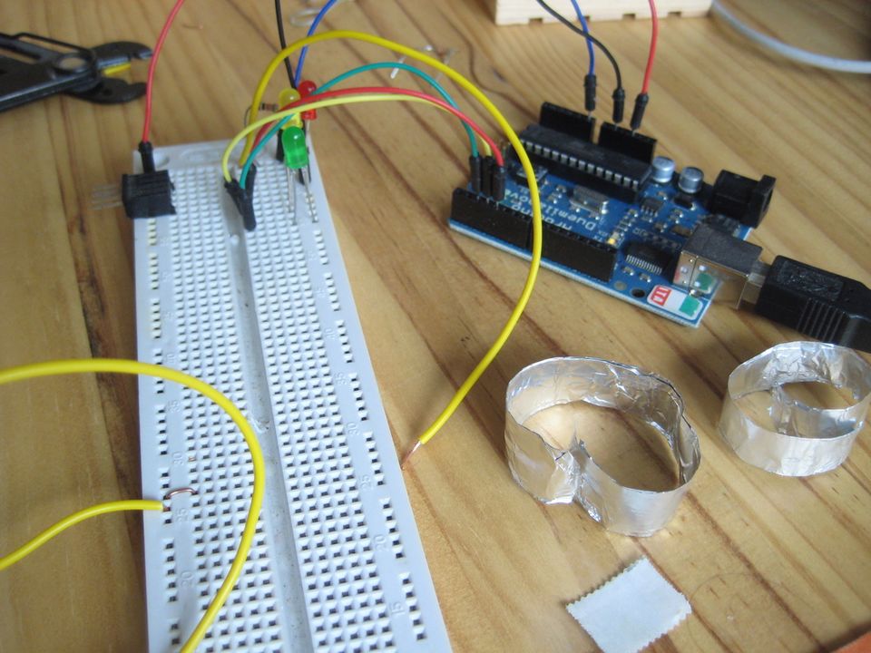 Detector de mentiras con arduino - Recursos Educativos